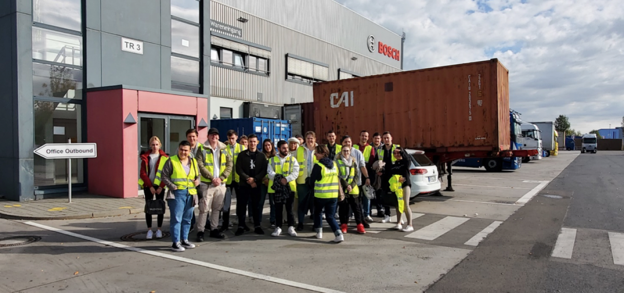 Exkursion der SP20a zum Kontraktlogistiker Fiege IDC in Worms - BBS W1 ...